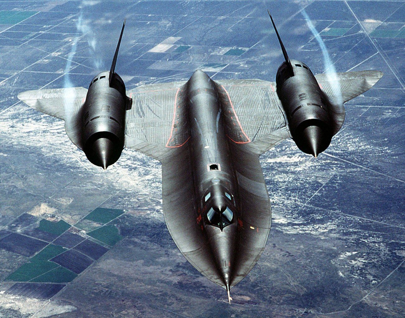 The SR-72 Going Hypersonic And Being Loaded With Missiles - Utica Phoenix