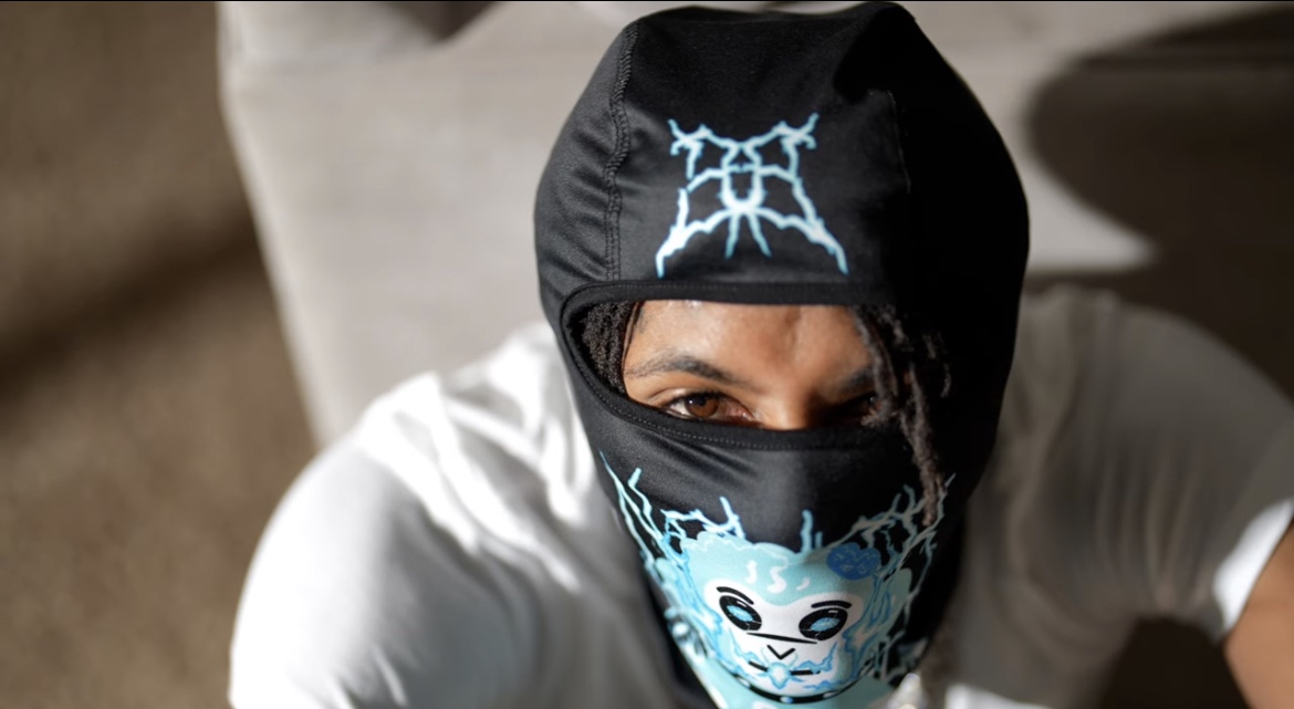 NBA YOUNGBOY GOES AT NLE CHOPPA HEAD - - Utica Phoenix