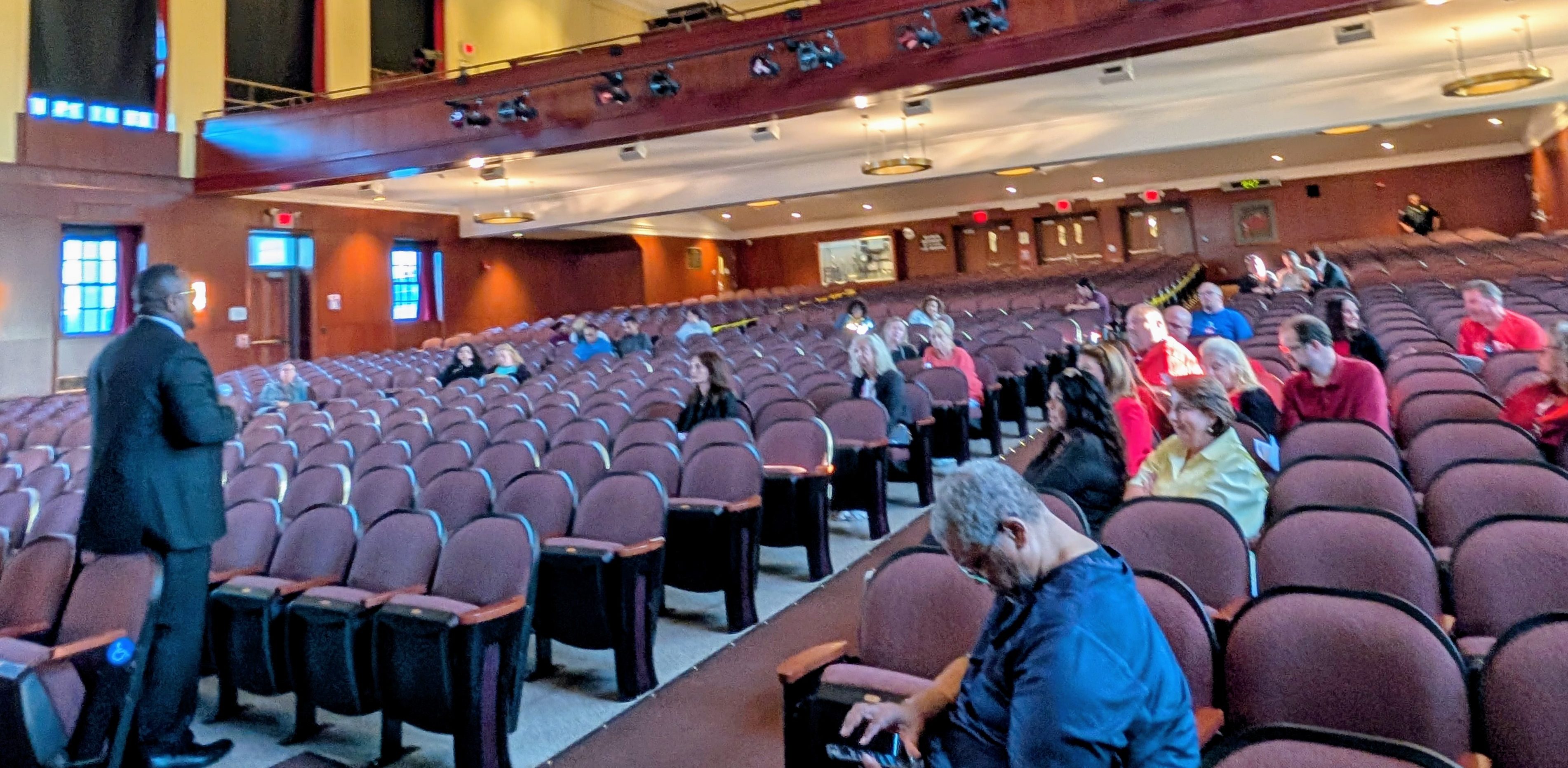 Utica City School District Hosts Town Hall on Cell Phone and Internet ...